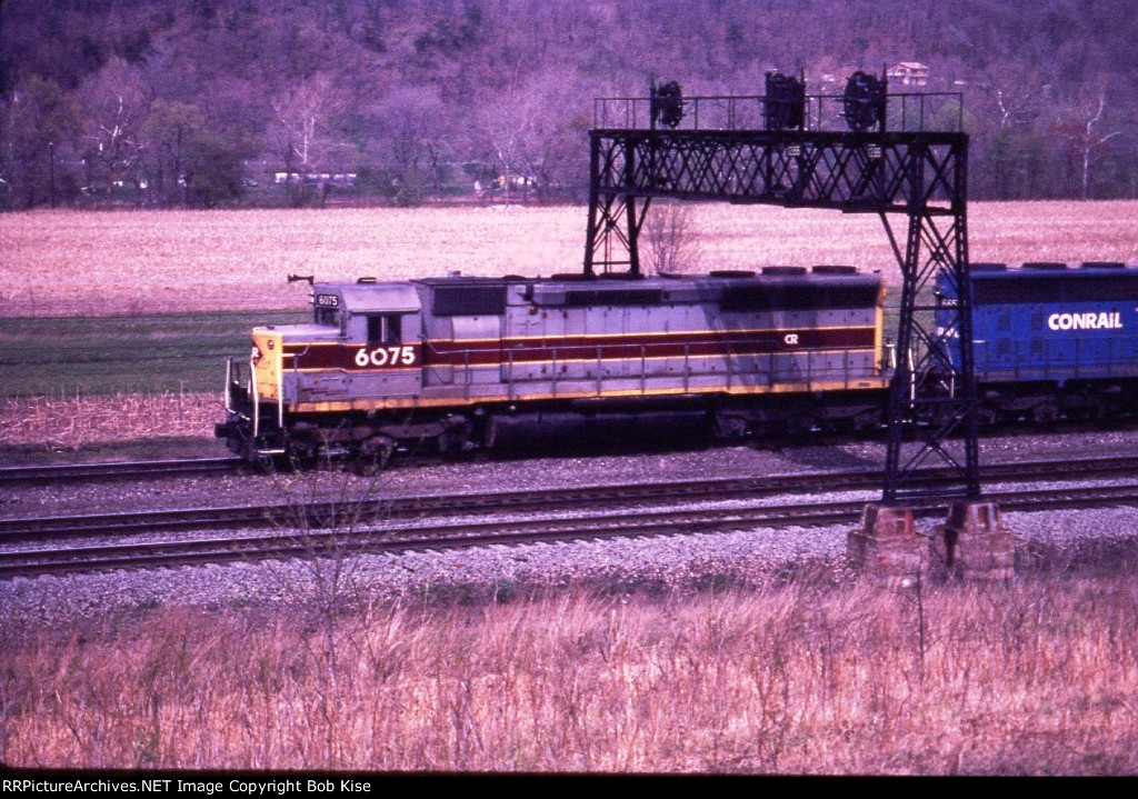 CR 6075 westbound (ex-EL)